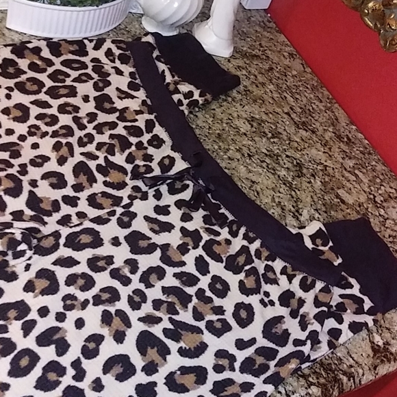 Pj Couture | Intimates & Sleepwear | 19 Pj Couture Leopard Pajama Set ...